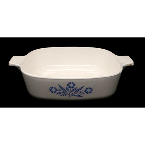 Corningware | Kitchen | Vintage Corning Ware Square Blue Cornflower 7in ...